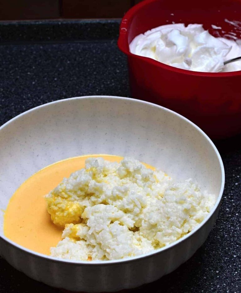 Rýžový Nákyp – Czech Rice Pudding with Plums by CookLikeCzechs