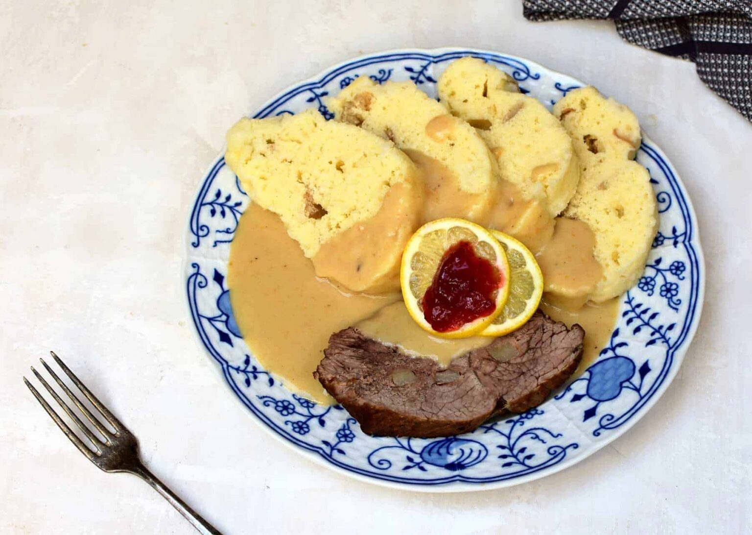 Houskové knedlíky – Czech Bread Dumplings by CookLikeCzechs